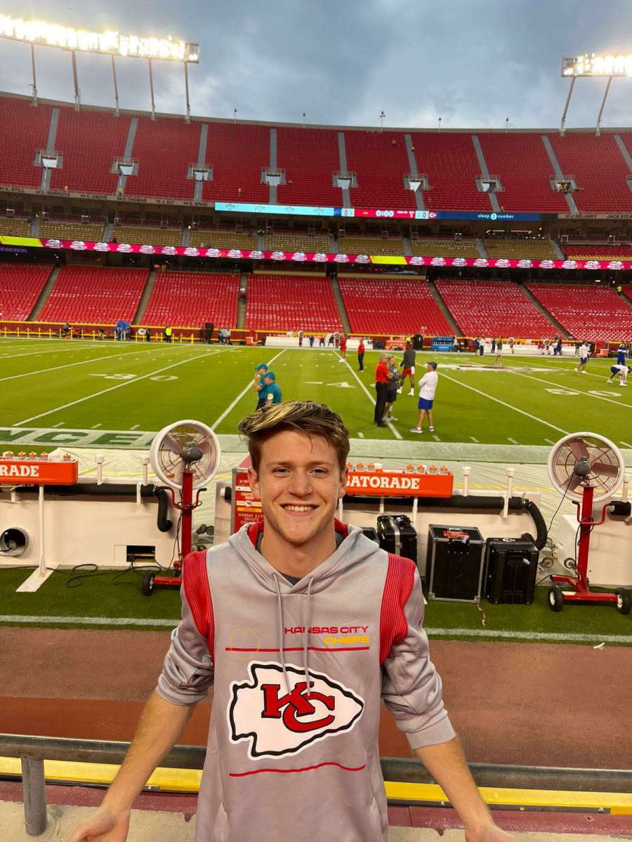 Meet Caleb Boxx: who demonstrated everyone the Influencer marketing ...